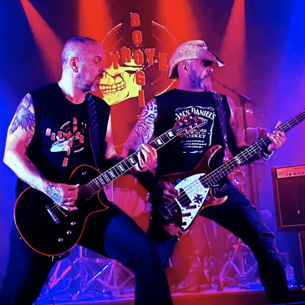 CAP DE FIBLÓ 12 > BOOGIE DESTROYERS - Ràdio Far